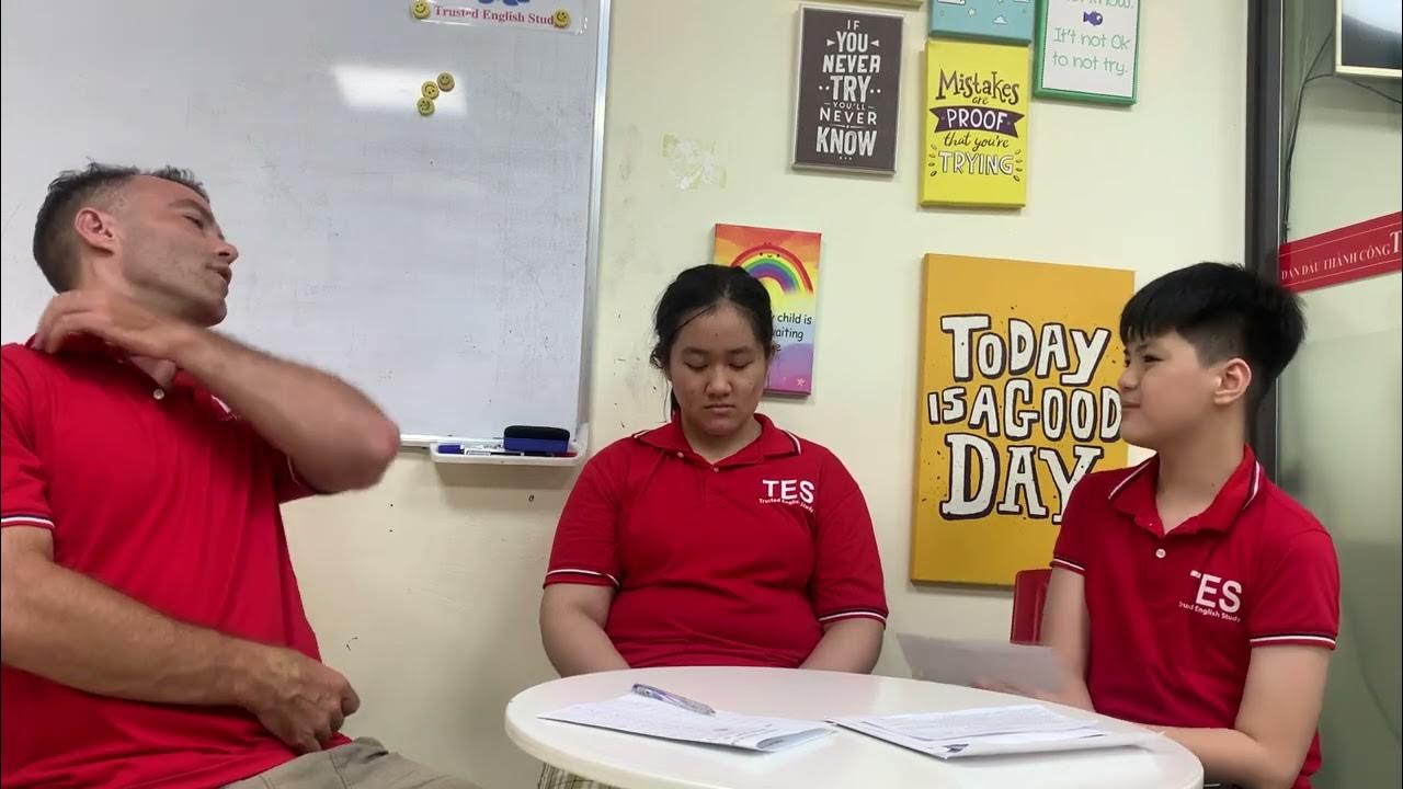 Ket 2C - Talk 2mins - Riley&Pumpkin - YouTube