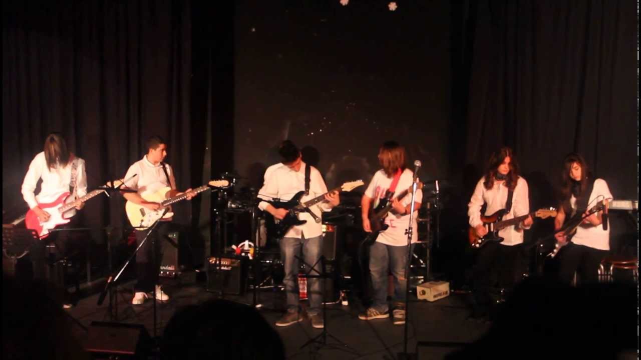 "Blues αυτοσχεδιασμος" - μαθητες ηλεκτρικης κιθαρας της Μουσικης σχολης ...