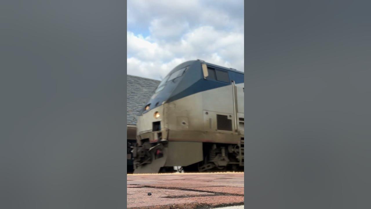 Amtrak 65 Comes Into Ashland VA with 101 leading - YouTube
