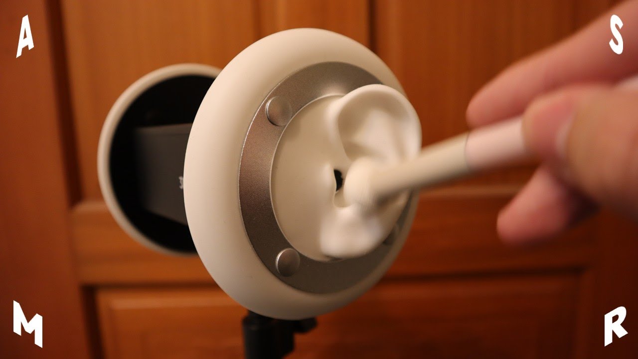 ASMR │ 🍄 Ear Brushing with a Sponge Concealer Brush on a Rainy Night 🌧️ ...