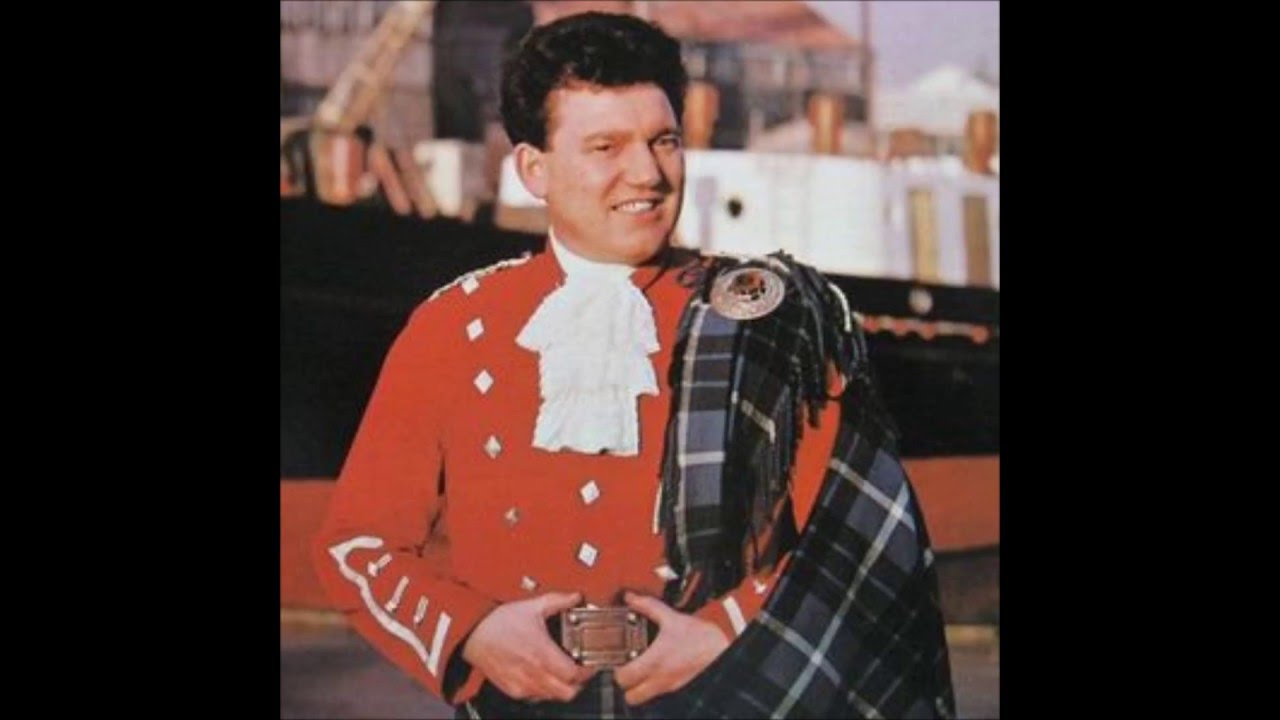 CALUM KENNEDY ~ MORAG OF DUNVEGAN (SCOTS GAELIC) - YouTube