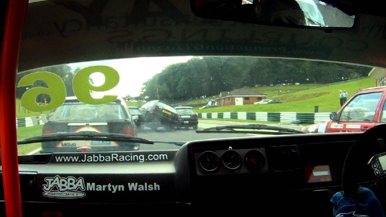 Martyn Walsh - Cadwell Park 2012 - Race 2 Startline Crash - YouTube