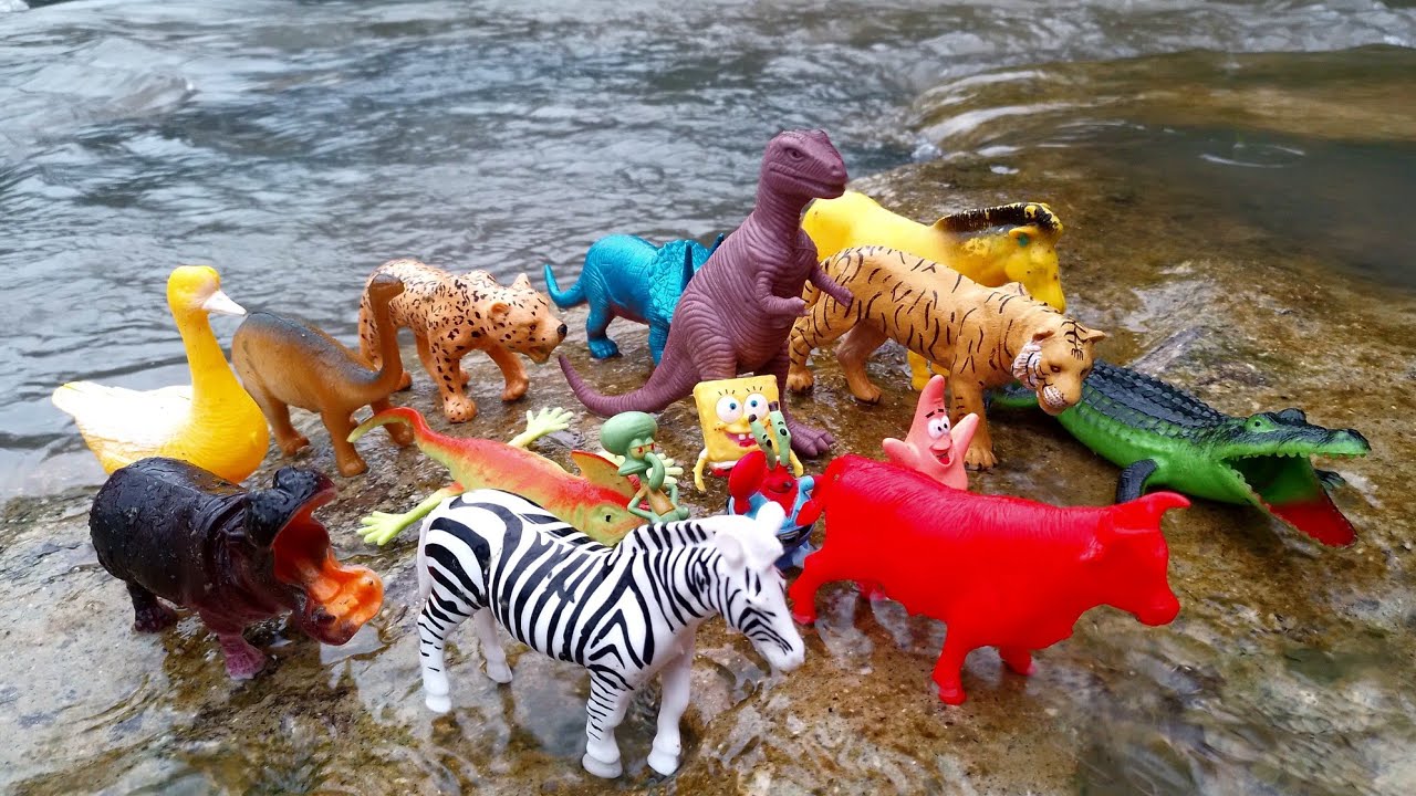 Menemukan banyak mainan,Dinausaurus,Bebek,zebra,Buaya,Brutosaurus,Moza ...