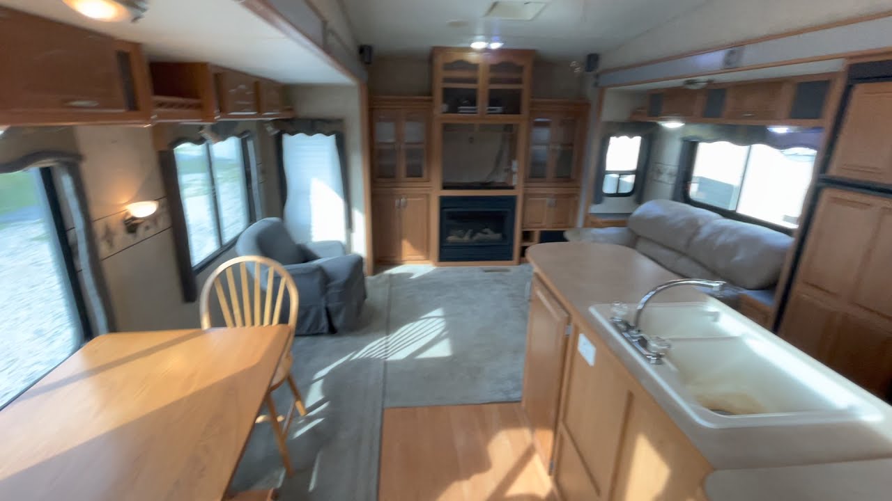 2005 Fleetwood Terry Quantum 365 AX6 5th wheel. Call Tanya for price ...