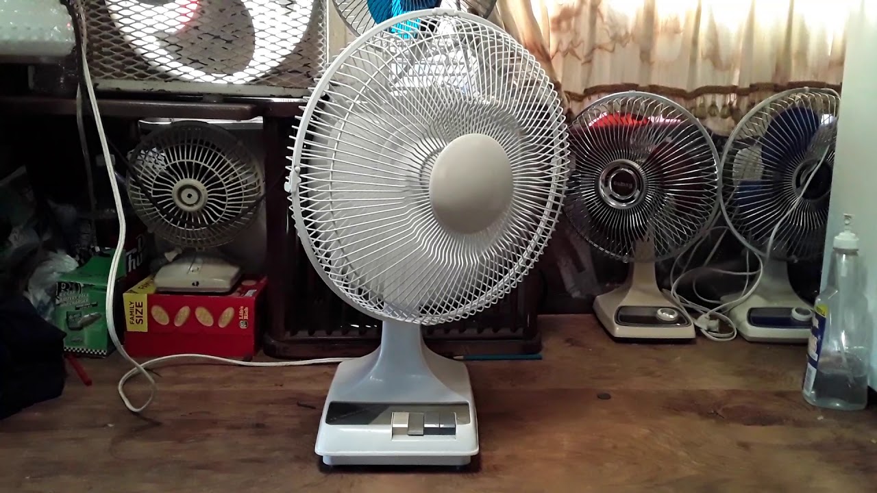 1990s Kuo Horng 12" Table Fan - YouTube
