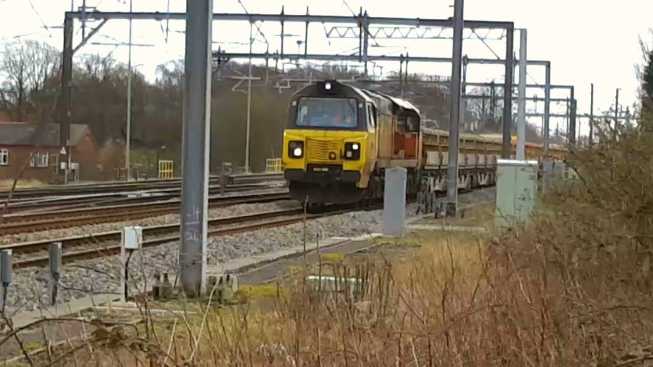 COLAS 70806 WCML Euxton Junction - YouTube