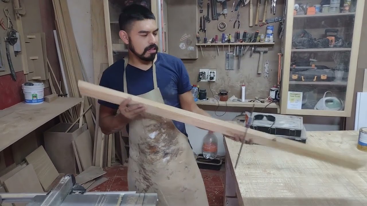 liston francés para anclar muebles flotantes - YouTube
