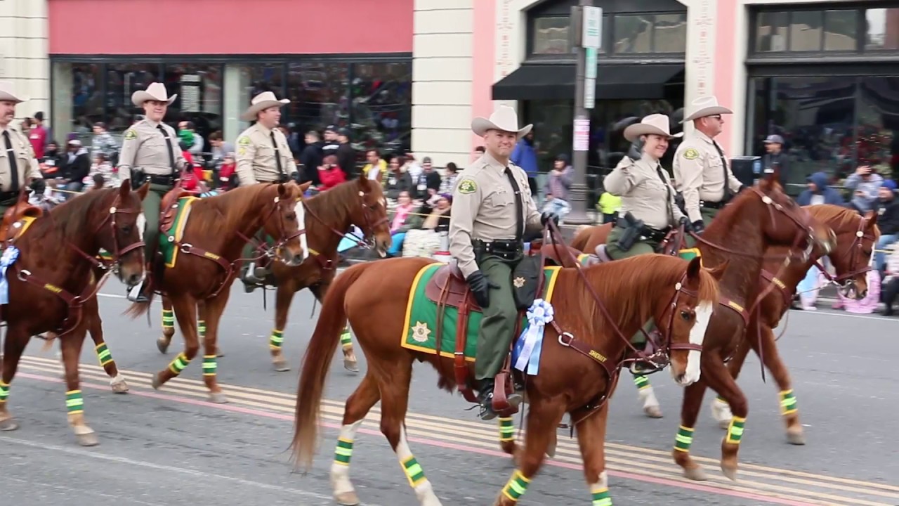Rose Parade 2017 Mounted Unit - YouTube