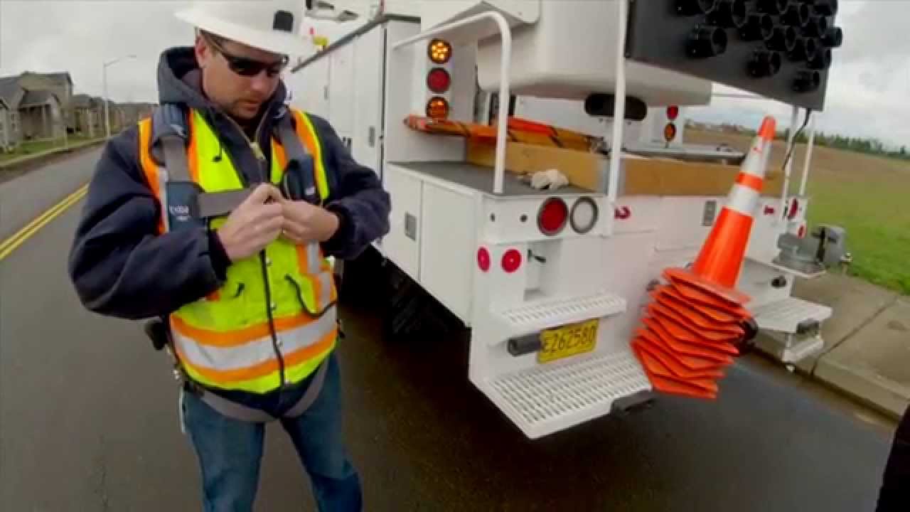 Working City: Helping Public Works Stay Safe - YouTube