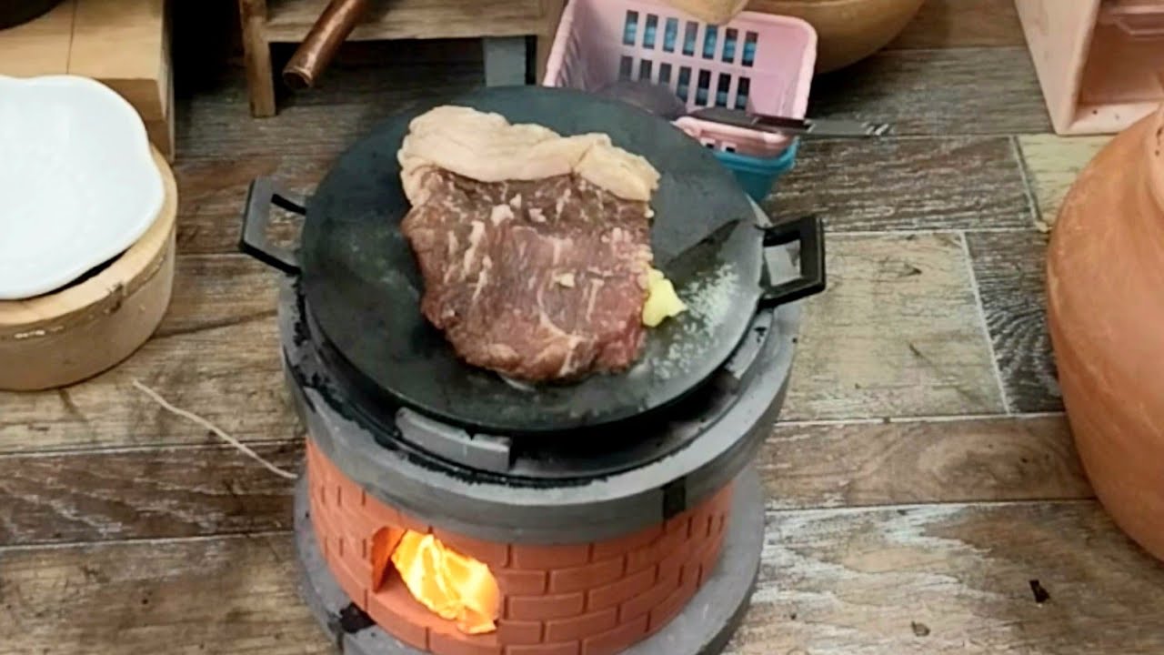 Real Cooking With Mini Food | ASMR Frying Miniature Steaks - YouTube