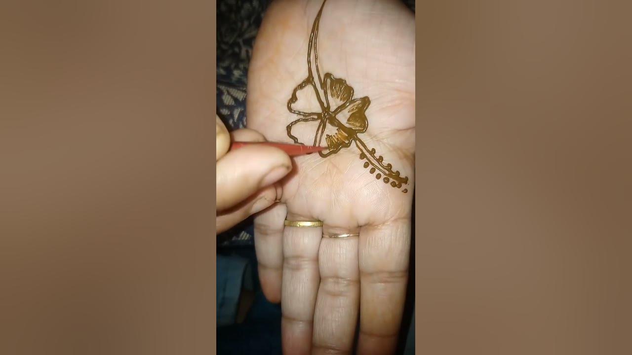 bahut hi aasan tarike se Mehandi flower banana - YouTube