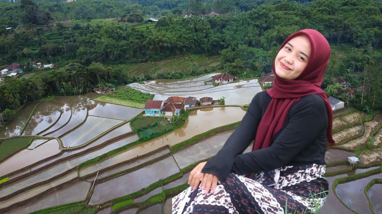 PESONA JANDA DESA NENG ADEL BIKIN MATA SUSAH BERKEDIP - YouTube