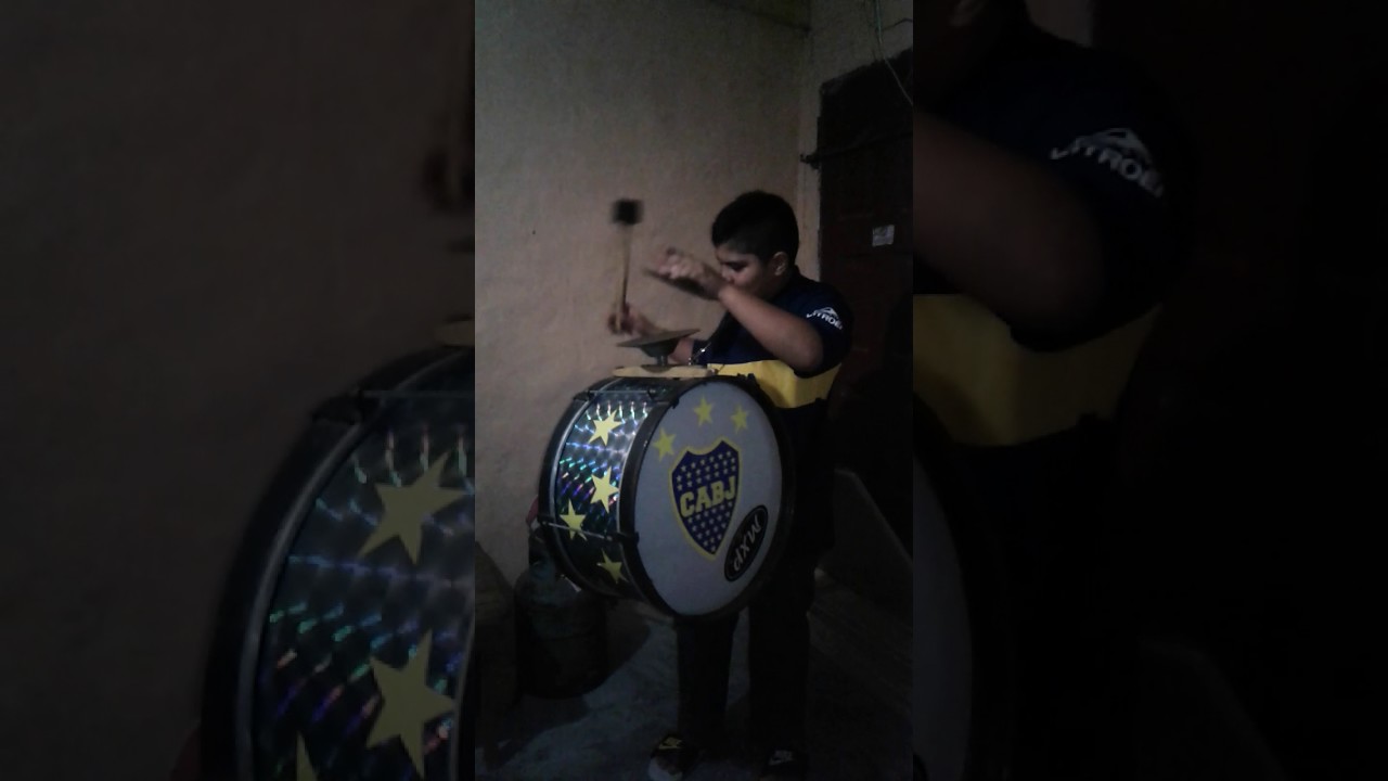 Como tocar el bombo con amor y pasion como un incha de boca💙💛💙 final ...