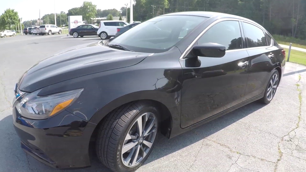 Walkaround Review of 2017 Nissan Altima R05018 - YouTube