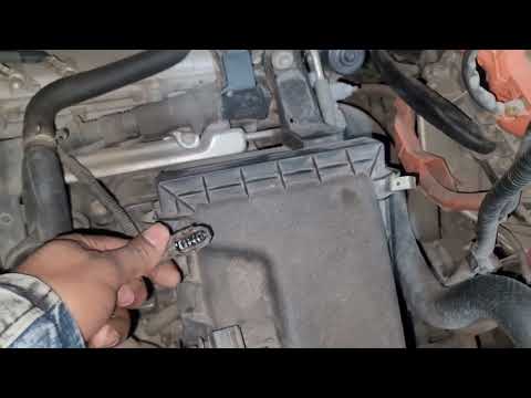 Toyota x noha 2016. problem solved p0113.p0403........ - YouTube