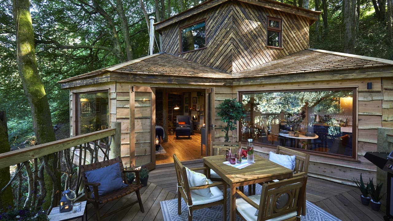 Ravendere Retreats Treehouse - Ilfracombe, Devon. A luxurious treetop ...