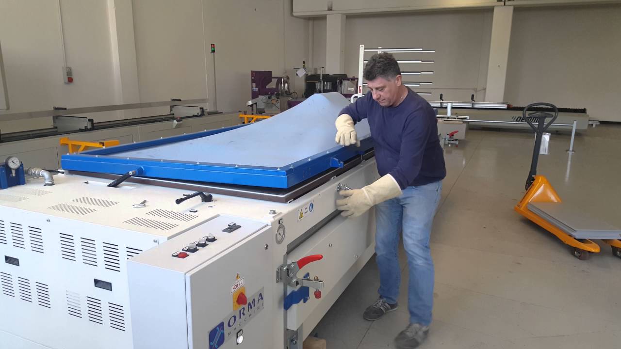 Forming Press - ORMAMACCHINE - DUPLEX 40/13 - YouTube