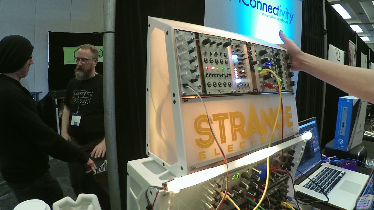 Strange Electronics - Modular LED Rack! at SynthPlex 2019 z27 - YouTube