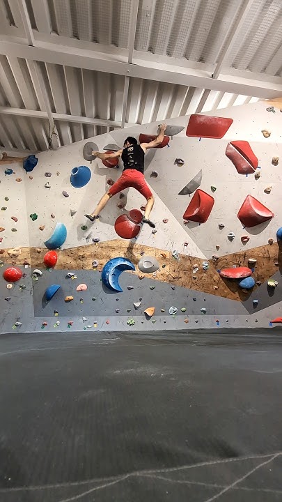 Boulder from @alexandermegosAM 💥 7c/7c+ #climbing #climb #bouldering ...