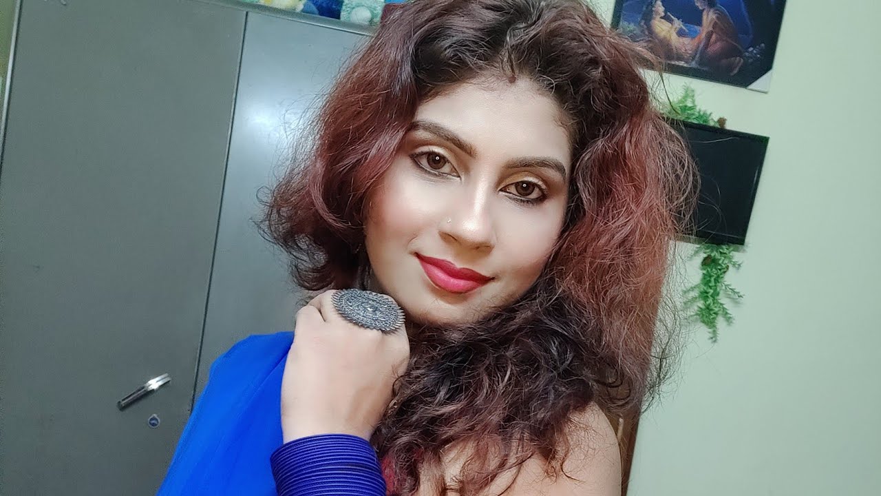 Party time makeup look (chit-chat) video - YouTube