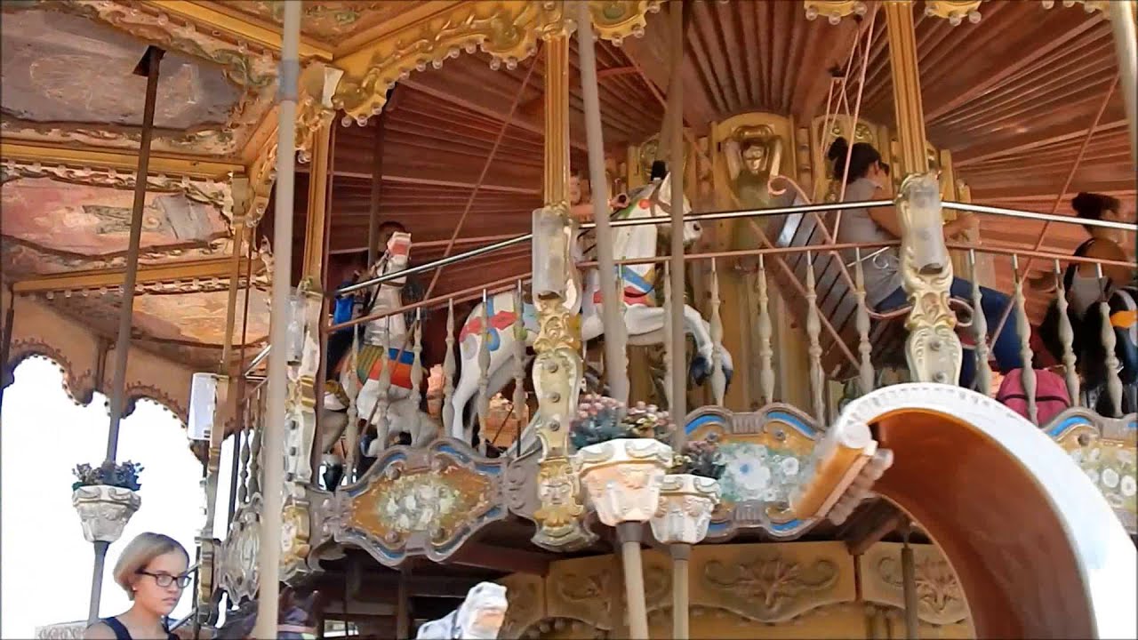 Tibidabo - traditional carousel / Tibidabo - tradyzyjna karuzela - YouTube