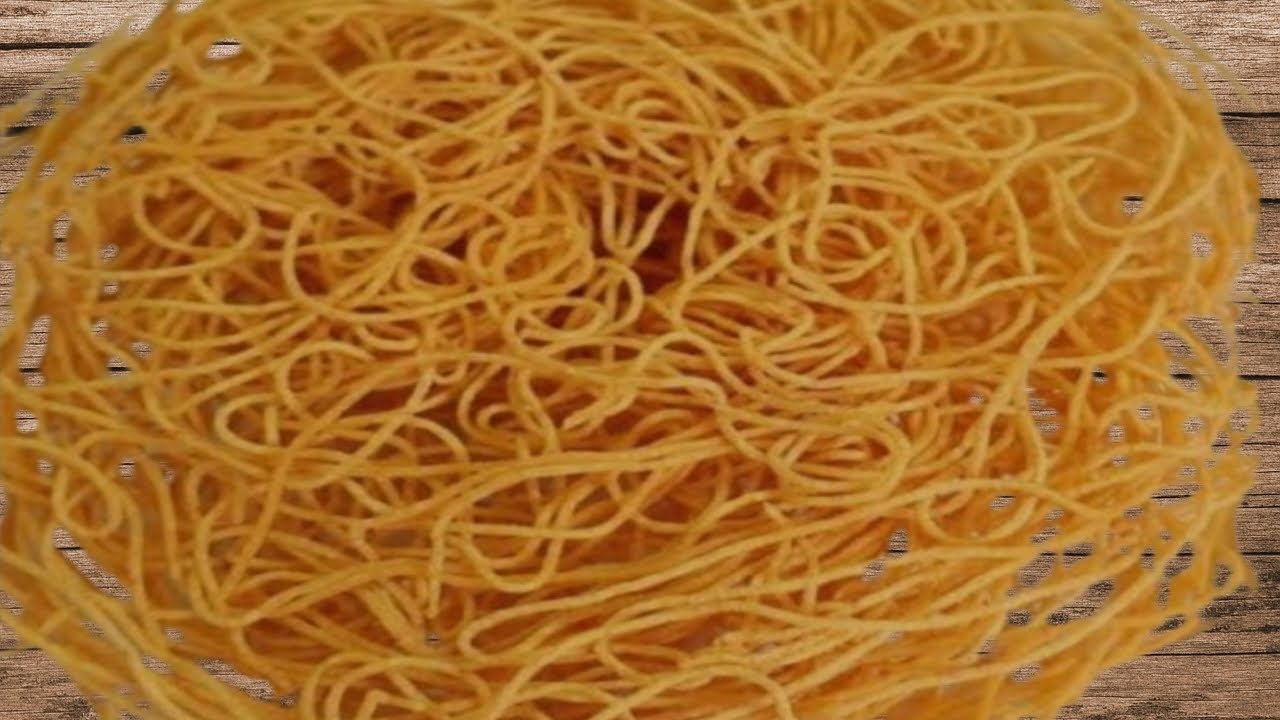 garlic karam pusa #nemkeensev #snack #sevrecipe - YouTube