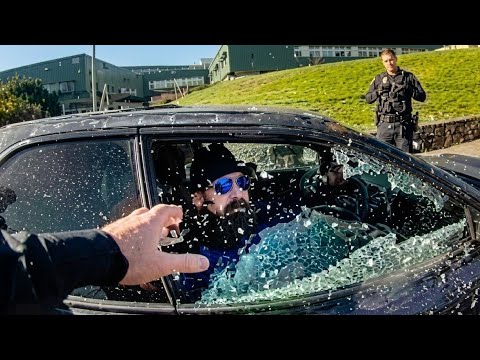 WOW! Cop RIPS OUT a Sovereign Citizens Car Window With His BARE HANDS ...