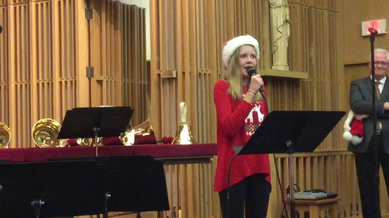 Chloe singing at Riverview concert. - YouTube