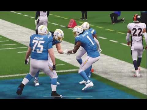MADDEN 24 1v1ing my friend on Christmas Random teams close game! Part 1 - YouTube