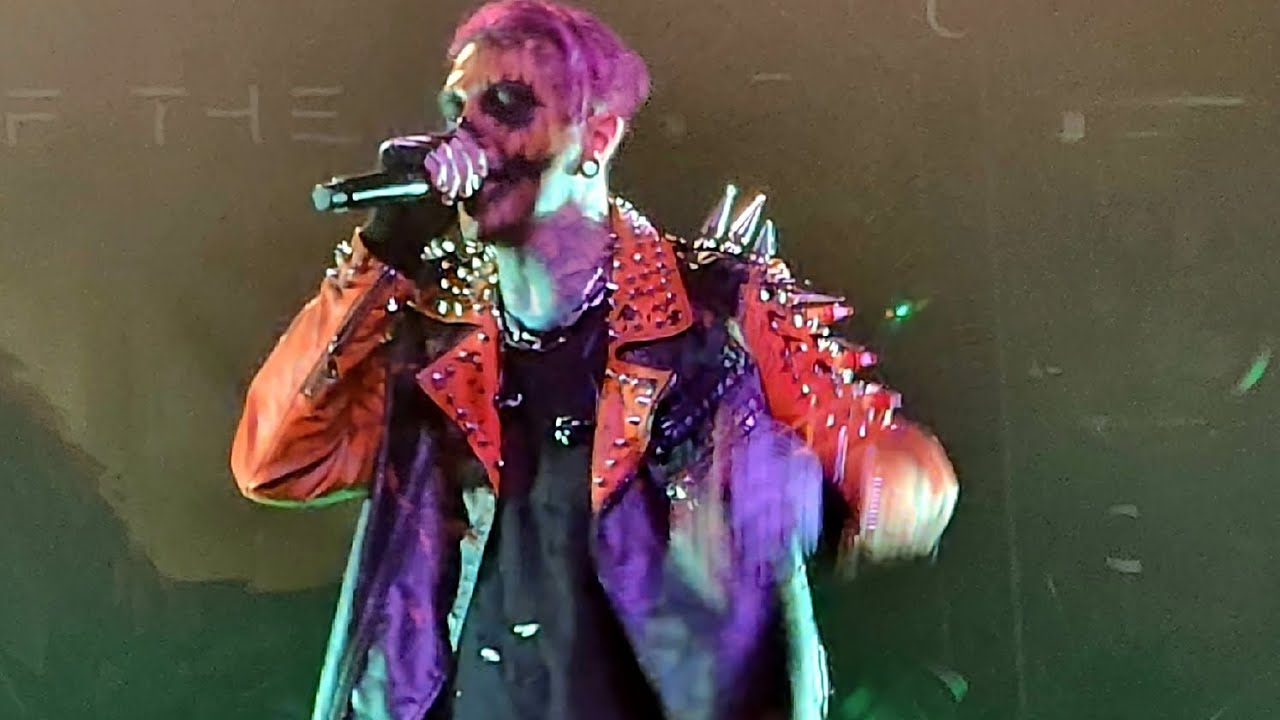 Motionless In White - Voices - live on 10/31/2023 (Fight or Fright) in ...