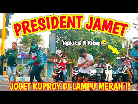 JOGET JAMET KUPROY PRIA MAHAL PART2 DI LAMPU MERAH!! PENGENDARA PADA ...
