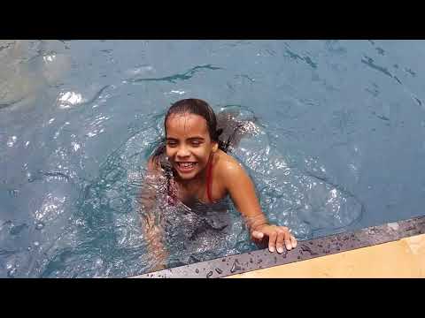 Banho de Piscina#banhodepiscina #agua #domingocomdeus #nataçãoinfantil #diversão #sorriso 
