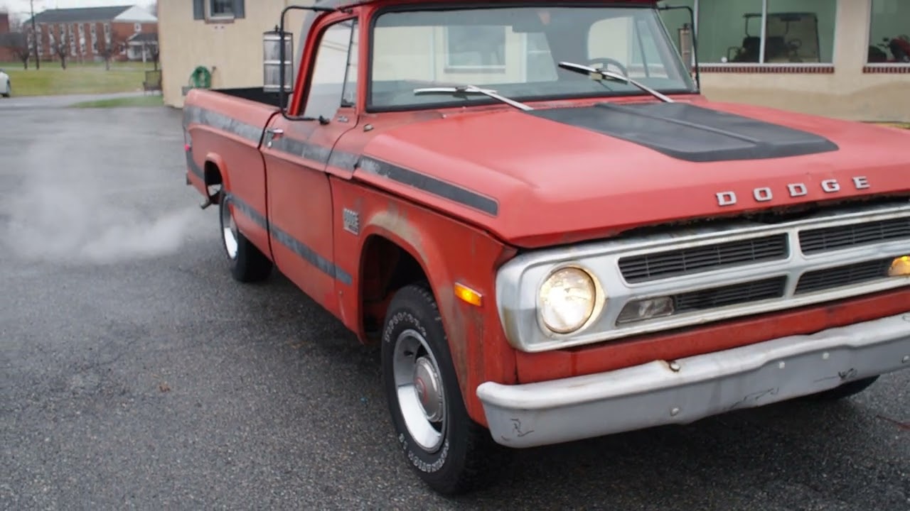 1970 Dodge D100