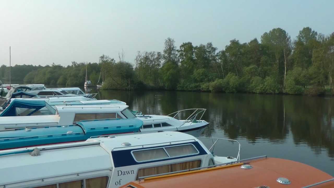 Norfolk Broads Boating Holiday. - YouTube