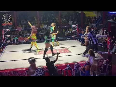 Pimpinela Escarlata, Estrella Divida y Larry Miranda VS Mamba, Jesse Ventura y Diva Salvaje ...