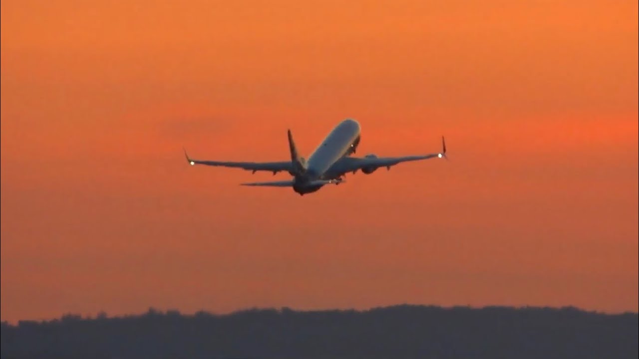 STUNNING 737 Sunset Takeoff! - YouTube