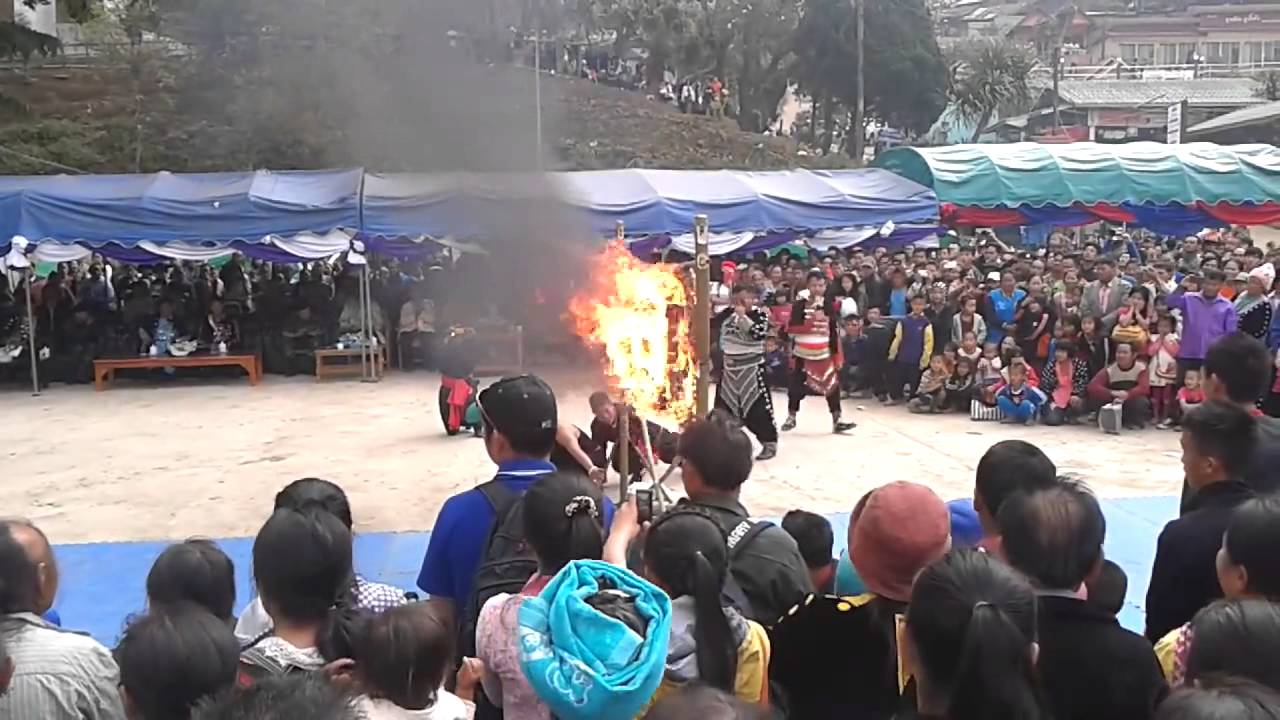 Hmong Kung Fu - Jumping On Fire (@Phu Chi Faa-Thai) - YouTube