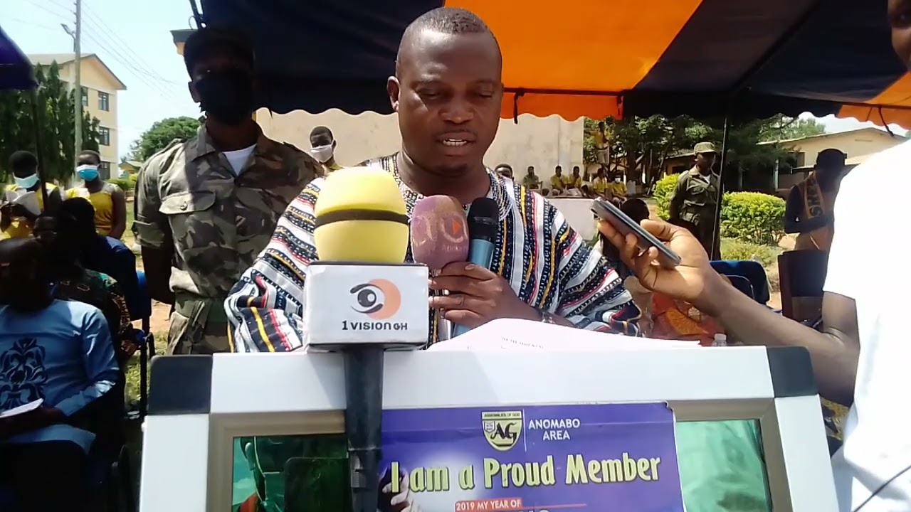 hon.Alex Kojo Appiah, president of old student Association of Mankessim ...