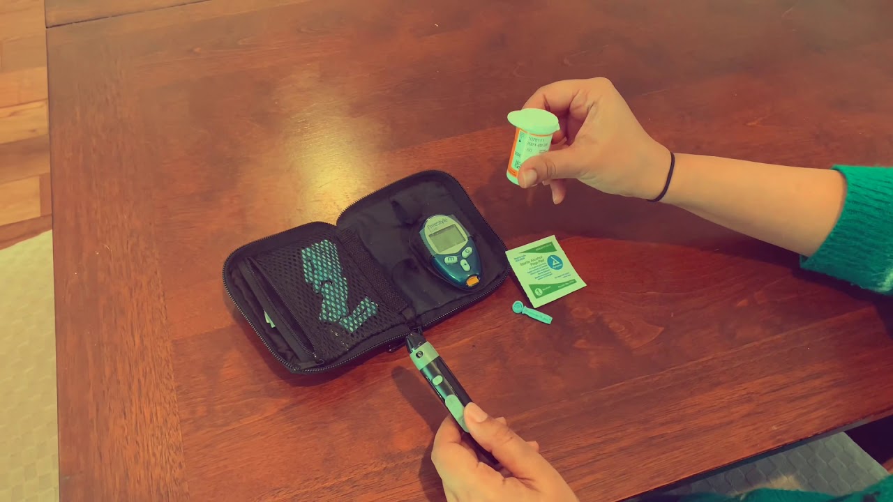 How To Check Your Blood Sugar Using Freestyle Lite Blood Glucose Meter How To Check Your Blood Sugar Using Freestyle Lite Blood Glucose Meter