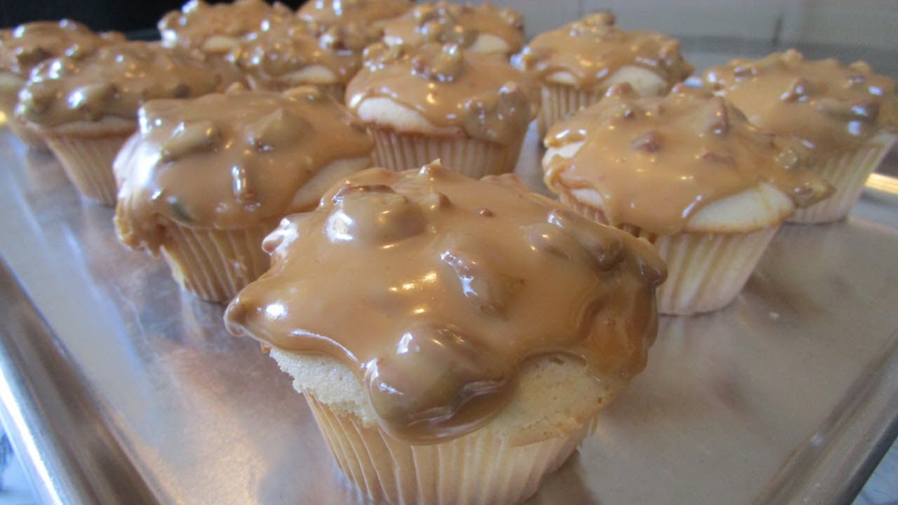 How to make New Orleans Praline Cupcakes from scratch - YouTube