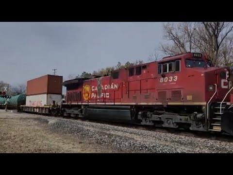 Eastbound CP 8033 & CP 8930. - YouTube
