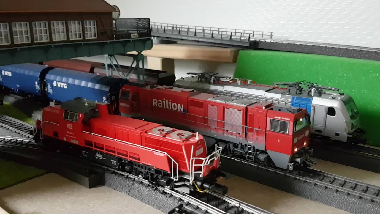 Märklin 37200 G2000 Vossloh der Railion - YouTube