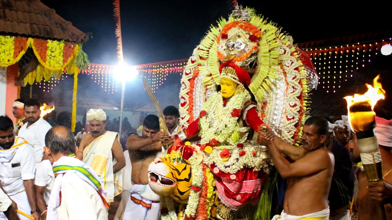 Kambodi Guttu Sri Uggedaltaya(Pilichamundi) nemotsava 2021 Part-2 - YouTube