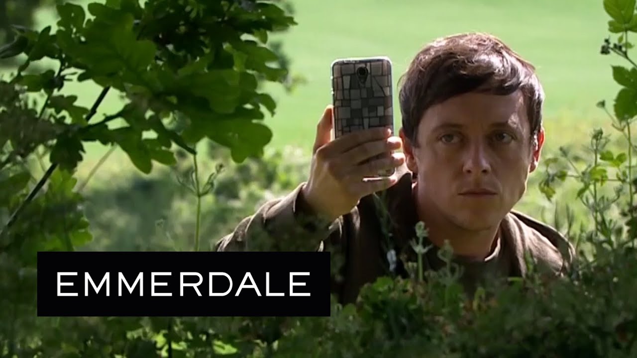 Emmerdale - Victoria and Matty Set a Trap for a Rogue Cattle Breeder ...