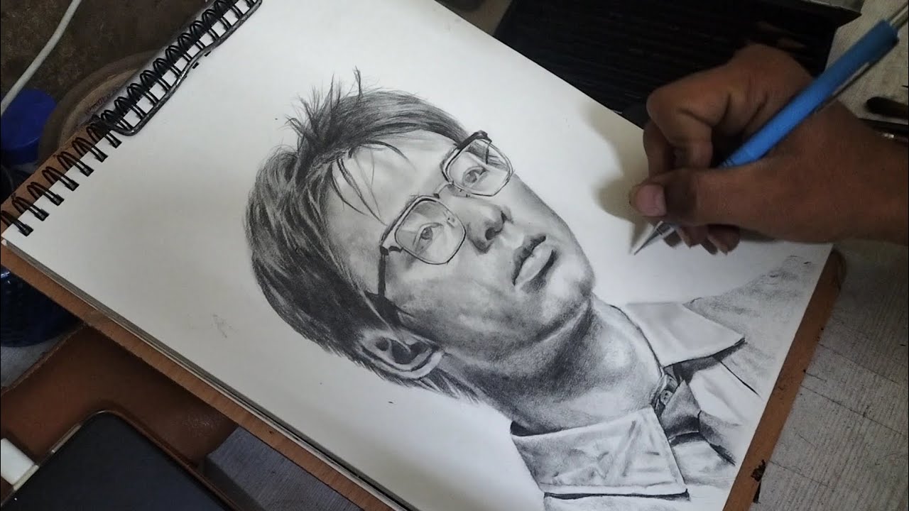 shading video of my incomplete portrait - YouTube