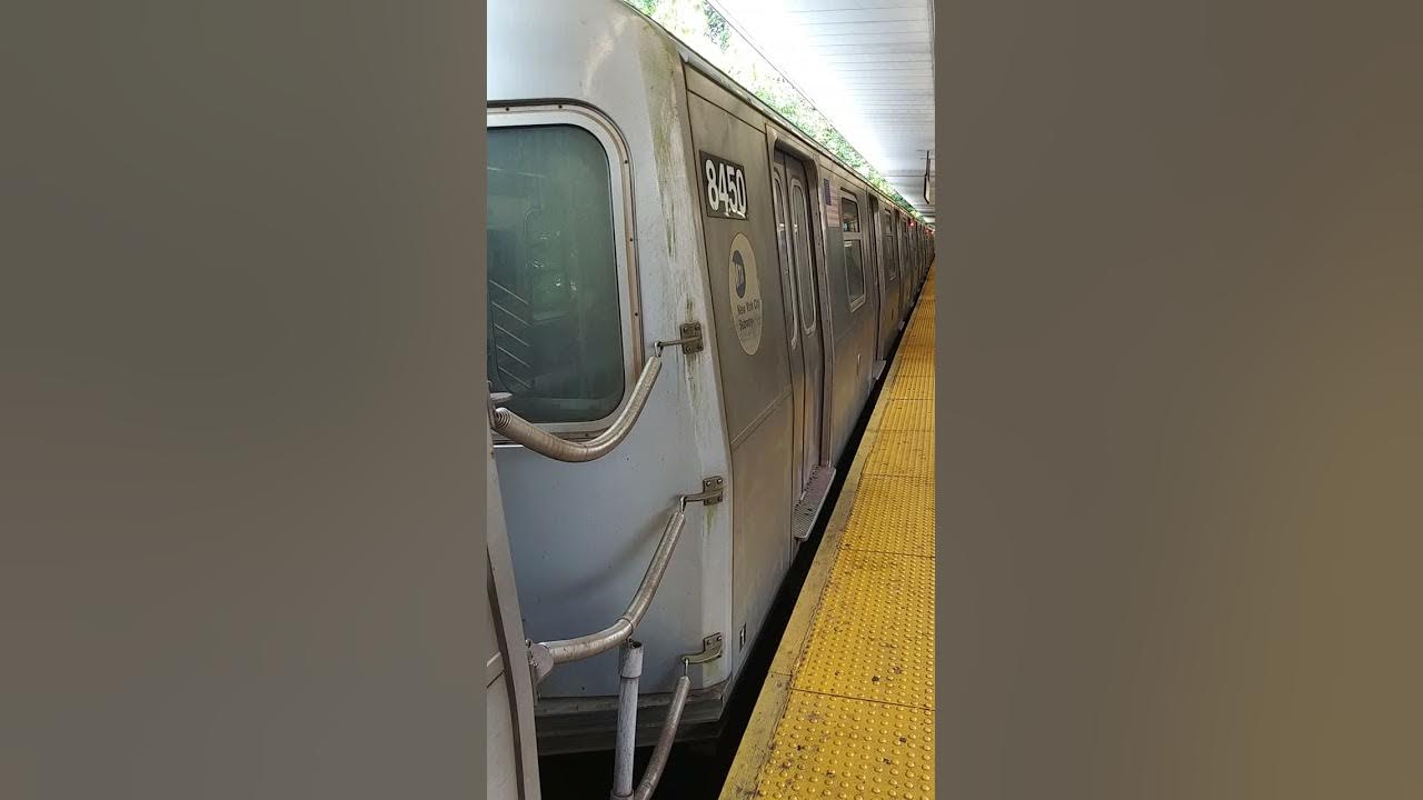 Manhattan Bound R160A M train leaving Metropolitan Avenue - YouTube