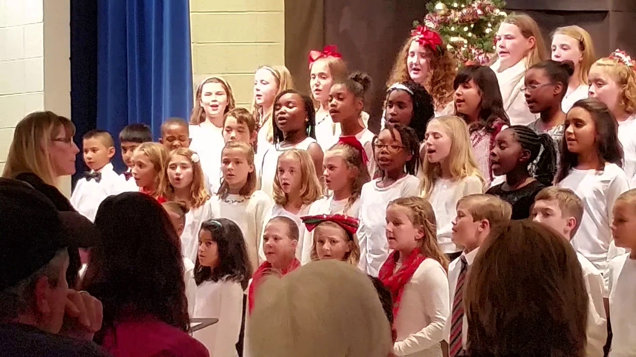 David sings in the Christmas choir at school - YouTube