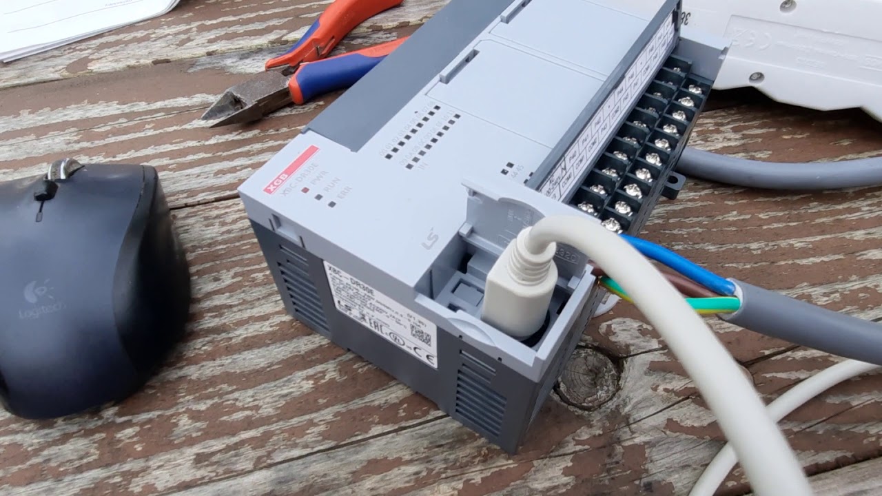 Lsis dr30e simple program with xg5000 - YouTube