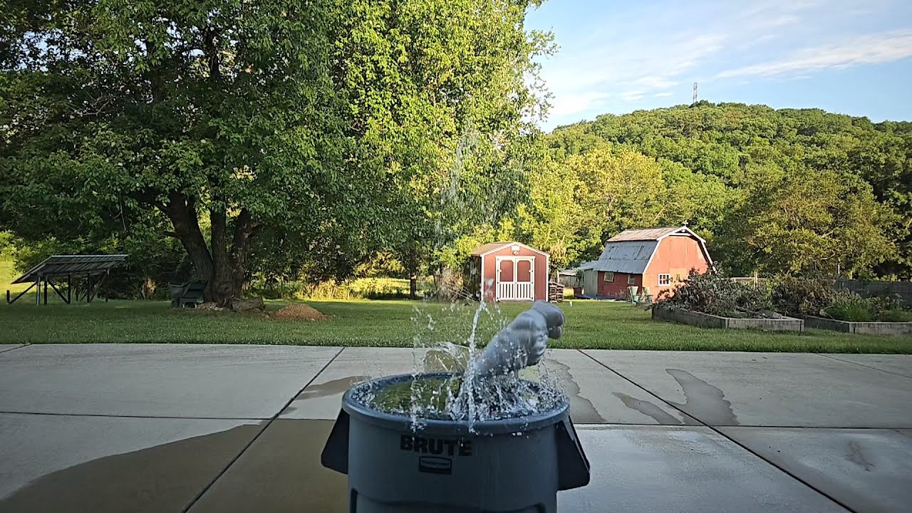 Slow Motion Statue Drop / Splash Fail - YouTube