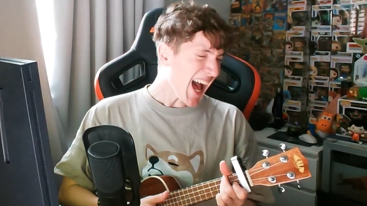 WoW😱Fnatic BOASTER sings SOMEONE YOU LOVED || best valorant IGL and ...